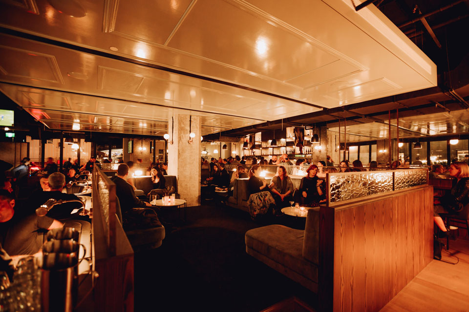 Reign & Pour Restaurant and Bar Cnr Quay Street & Lil Queen Lane - Vibe