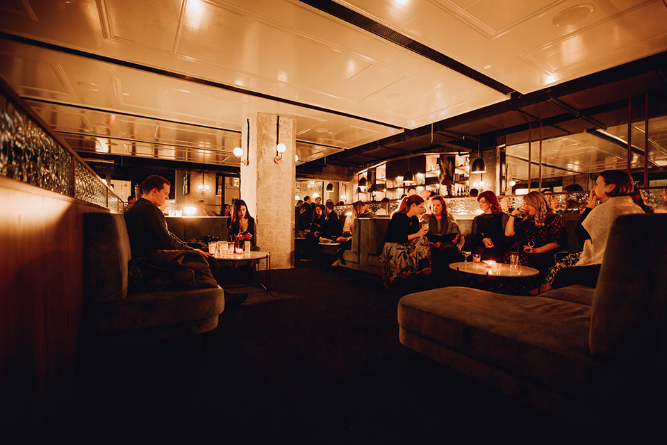 Reign & Pour Restaurant and Bar Cnr Quay Street & Lil Queen Lane - Vibe